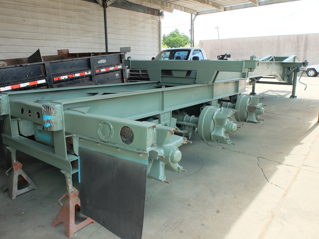 used tri-axle chassis 005 (3) lr | Innova Industries.