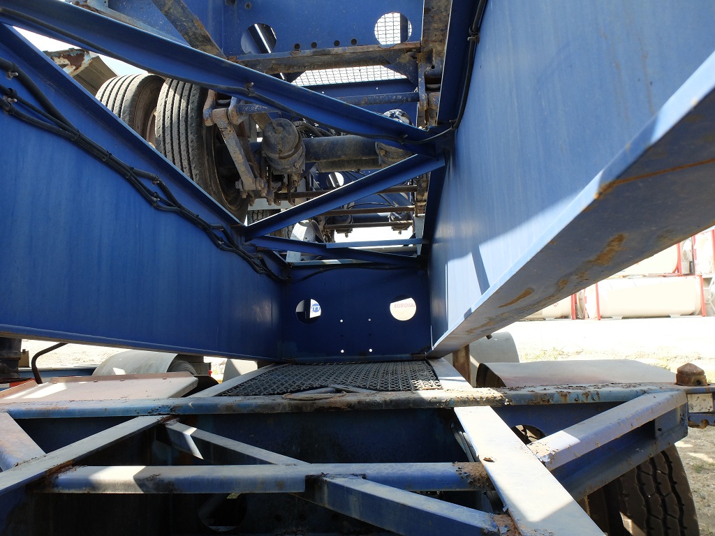 900356 drop deck tank chassis (8) lr | Innova Industries.