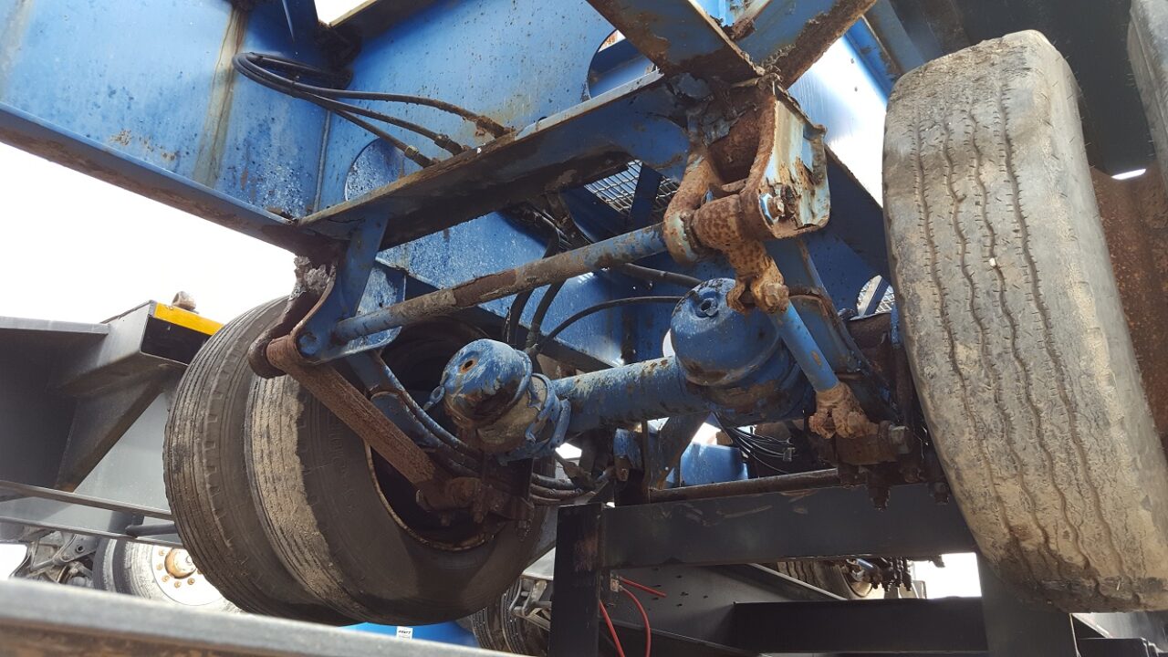 280239 spread axle tank chassis (6) lr | Innova Industries.