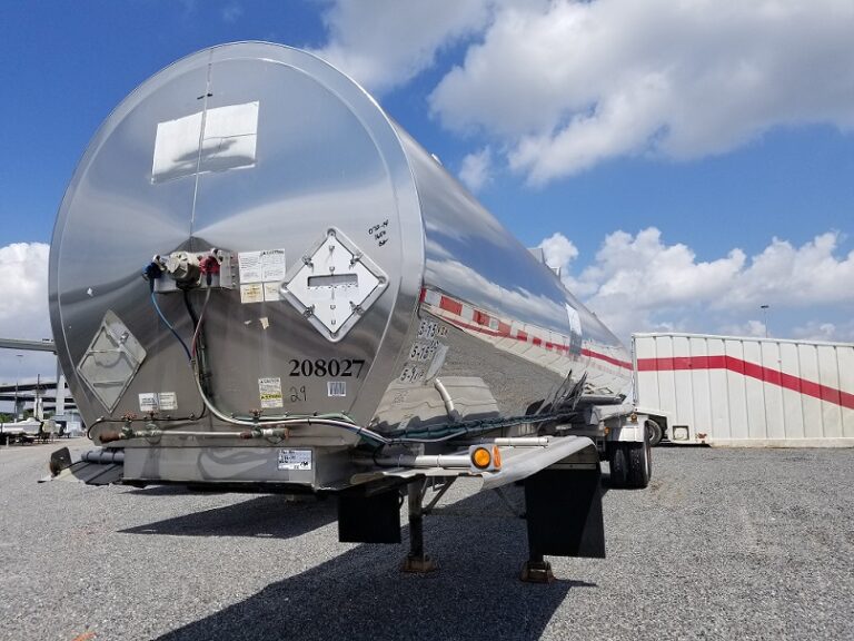 208027 MC307 Tank Trailer (6) lr | Innova Industries.