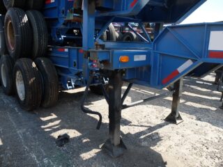 290169 tri-axle heavy duty chassis (3) lr | Innova Industries