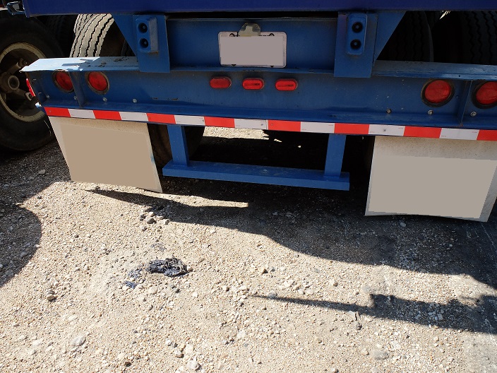 290169 tri-axle heavy duty chassis (7) lr | Innova Industries.