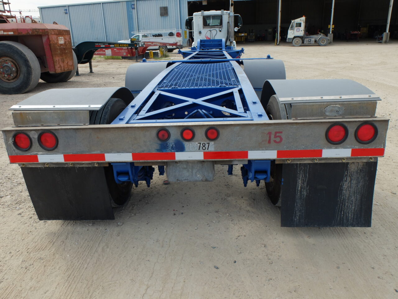 900787 spread axle tank chassis (10) | Innova Industries.