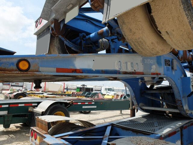 432109 used tank chassis (2) lr | Innova Industries.