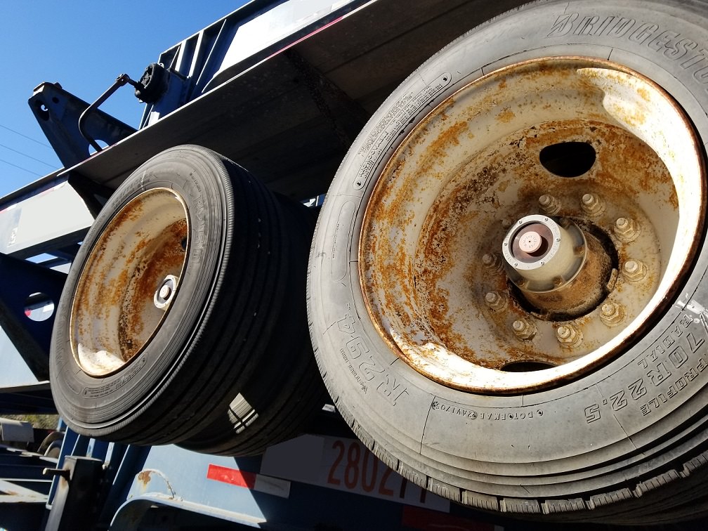 280271 tandem hub pilot chassis (9) lr | Innova Industries.