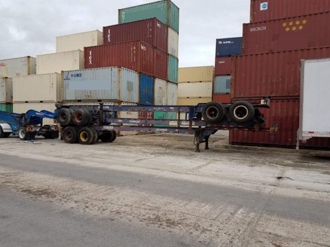 40 ft Tandem Container Chassis (10) lr | Innova Industries.