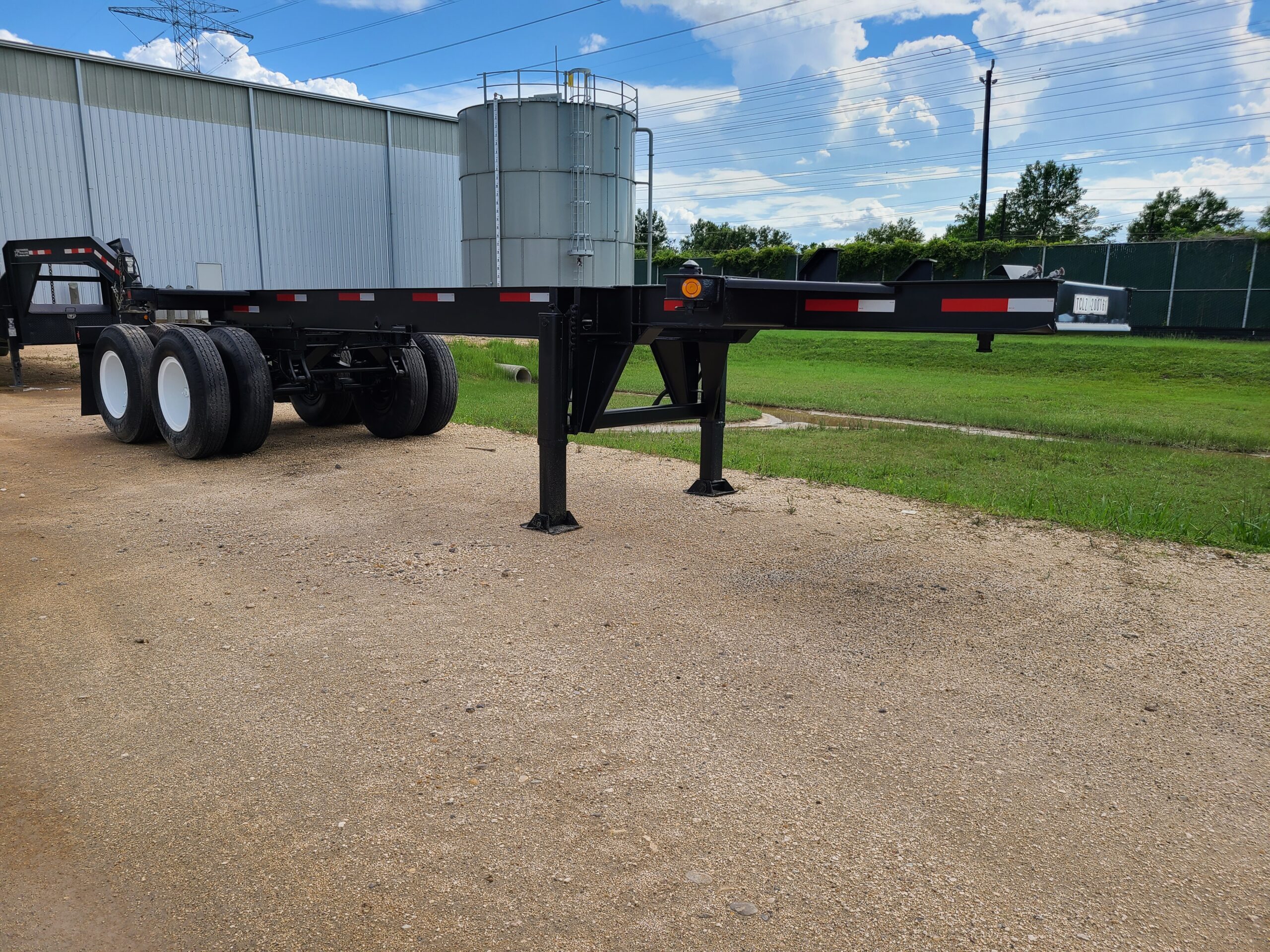 200161 20 ft. Chassis (14) – LARGE | Innova Industries.