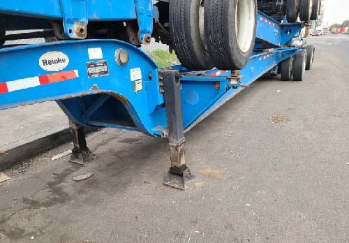Spread Axle Tank Chassis 712 (14) | Innova Industries.